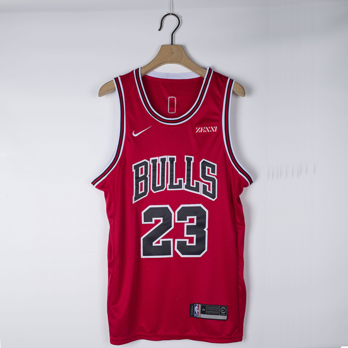 Chicago Bulls Michael JORDAN Icon Edition Chicago Bulls new era mez NBA ...