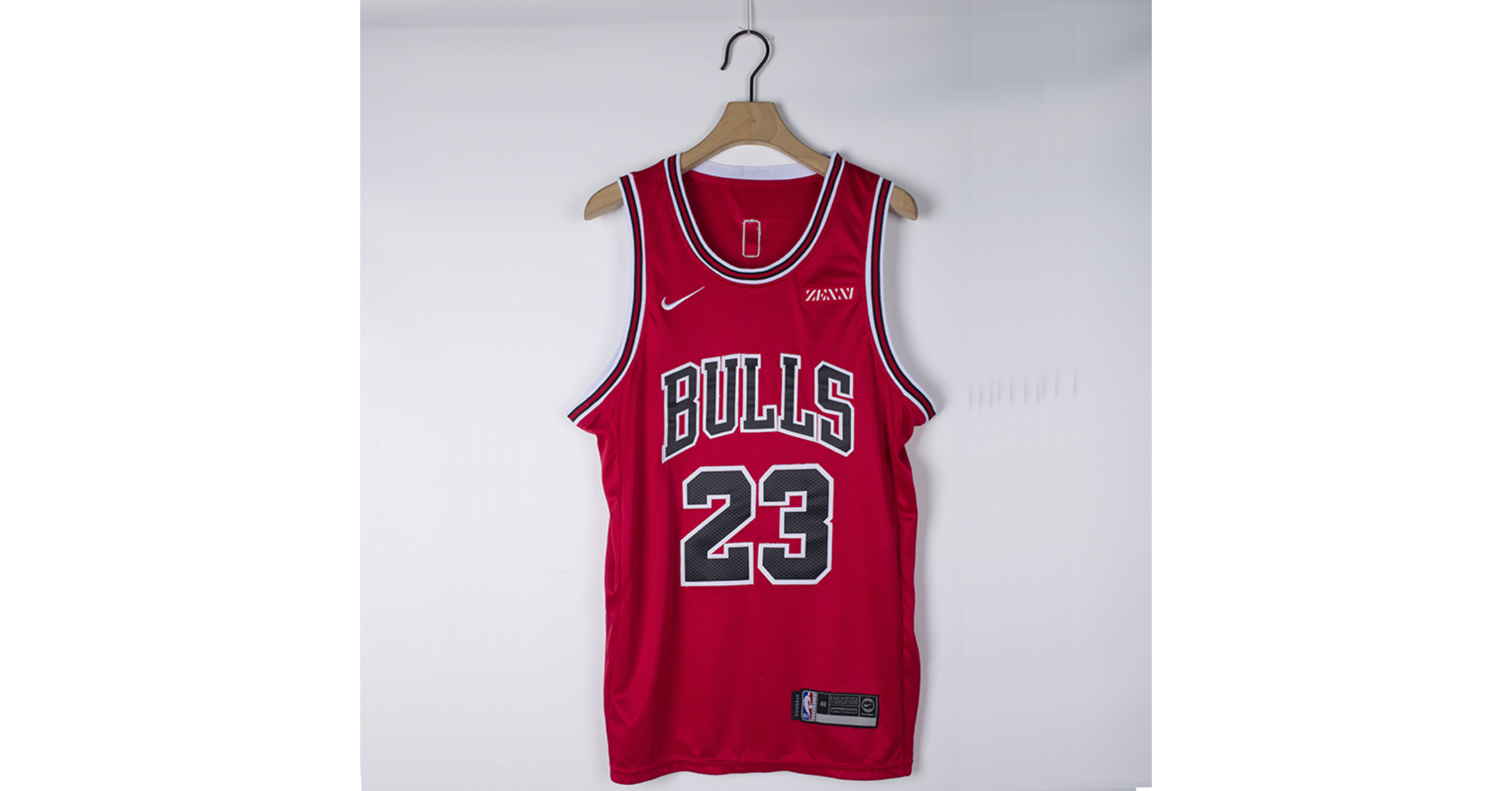 Chicago Bulls Michael JORDAN Icon Edition Chicago Bulls new era mez NBA ...